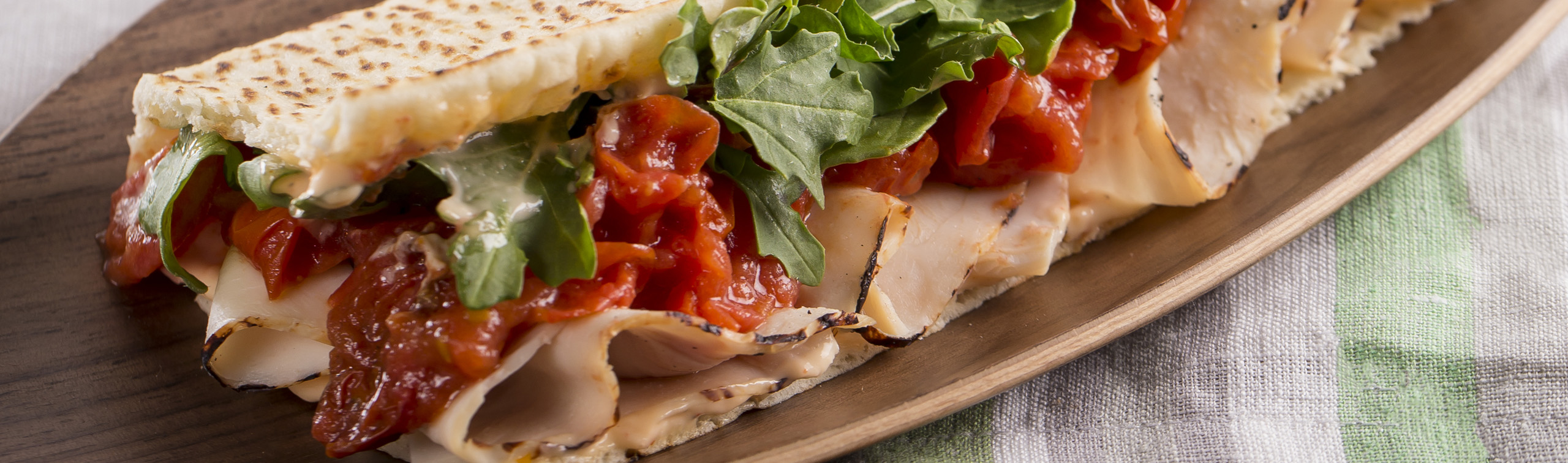 Turkey Flatbread with Tomato Jam - Love of Food