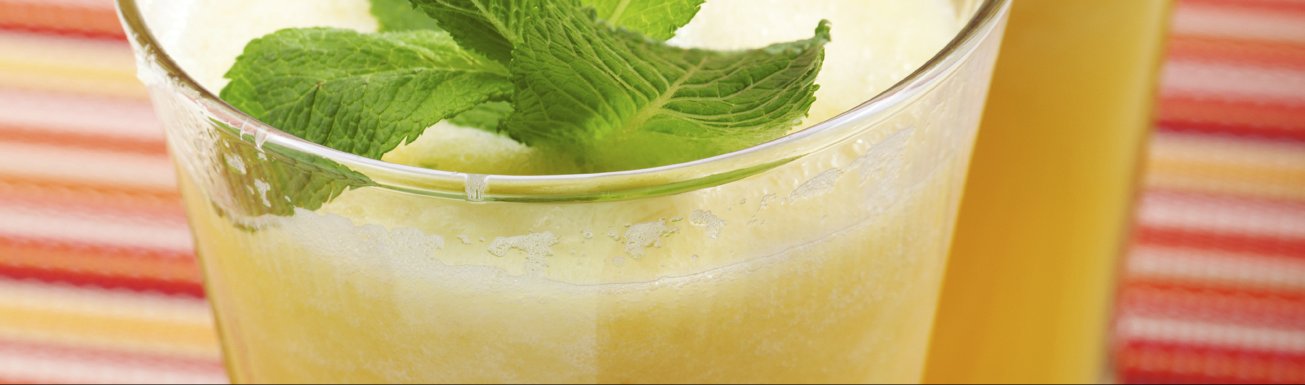 Mango Mint Smoothie - Love of Food