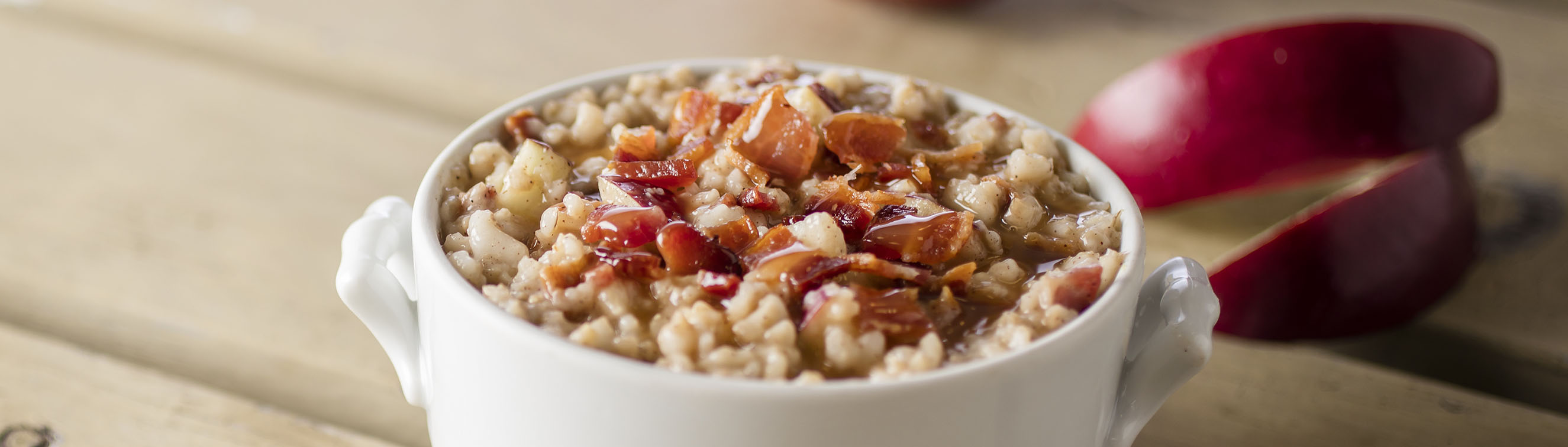 Bacon, Cinnamon & Apple Oatmeal - Love of Food